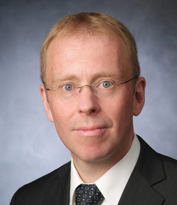 Prof. Dr. Hartmut Aden - Groupe d'études géopolitiques